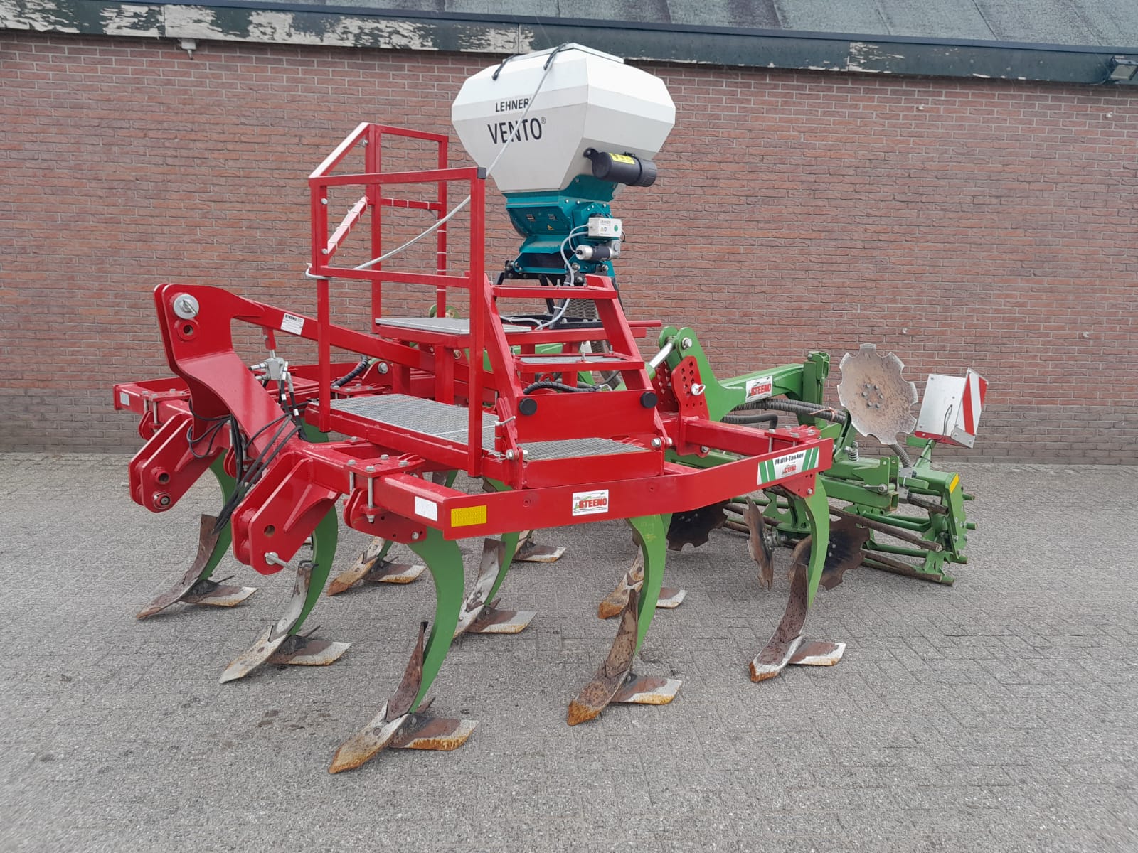 Steeno Multi-tasker 300 - ElandMachines